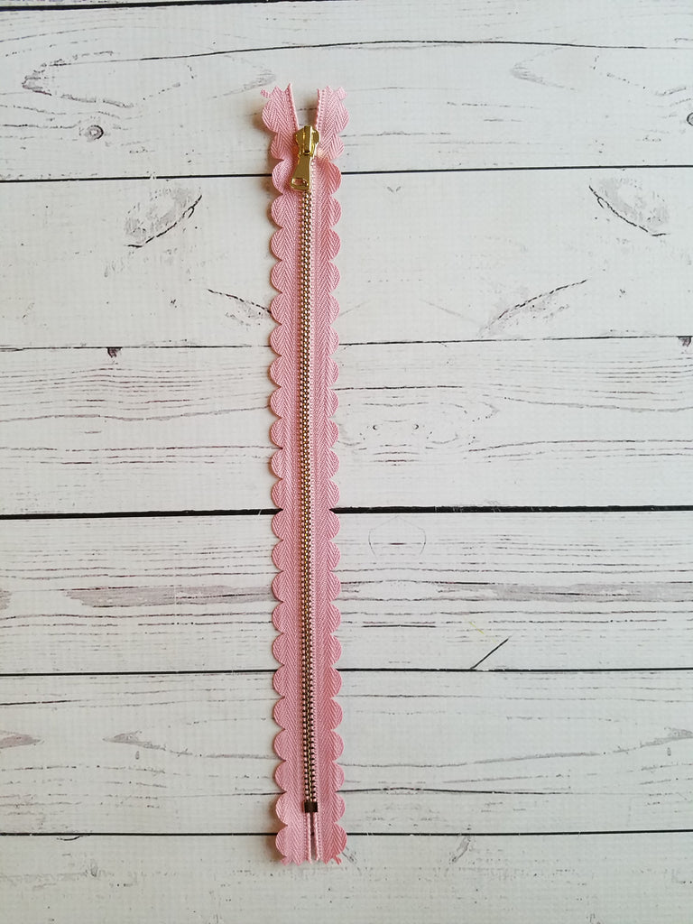 10" Light Rose Pink Scallop Zipper – Alyssa May Design