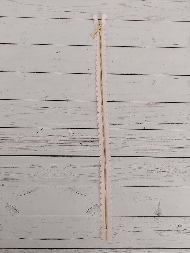 18" Pale Pink Scallop Zipper – Alyssa May Design